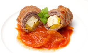 Punjene teleće rolice u umaku od vina