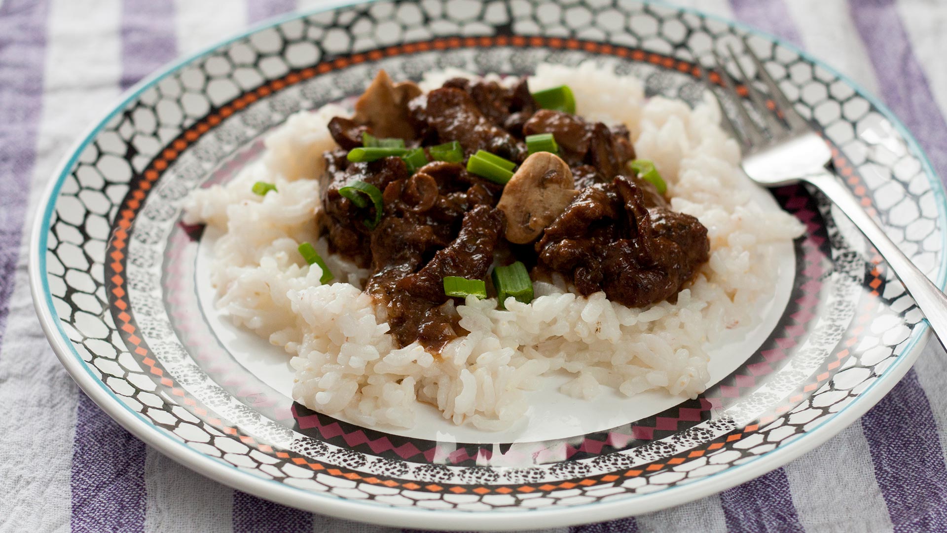 Jelo iz woka: Stir fry junetina s gljivama