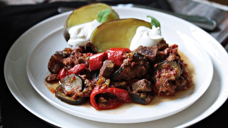 Sve pomiješano: Turlu (turli) tava s junetinom