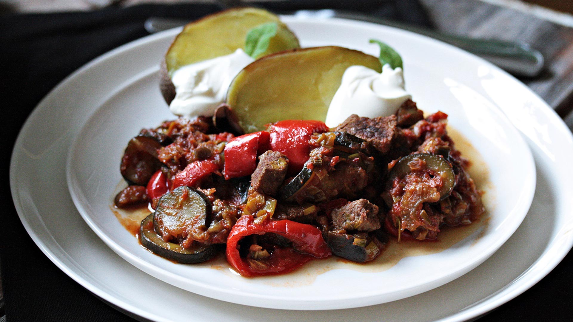 Sve pomiješano: Turlu (turli) tava s junetinom