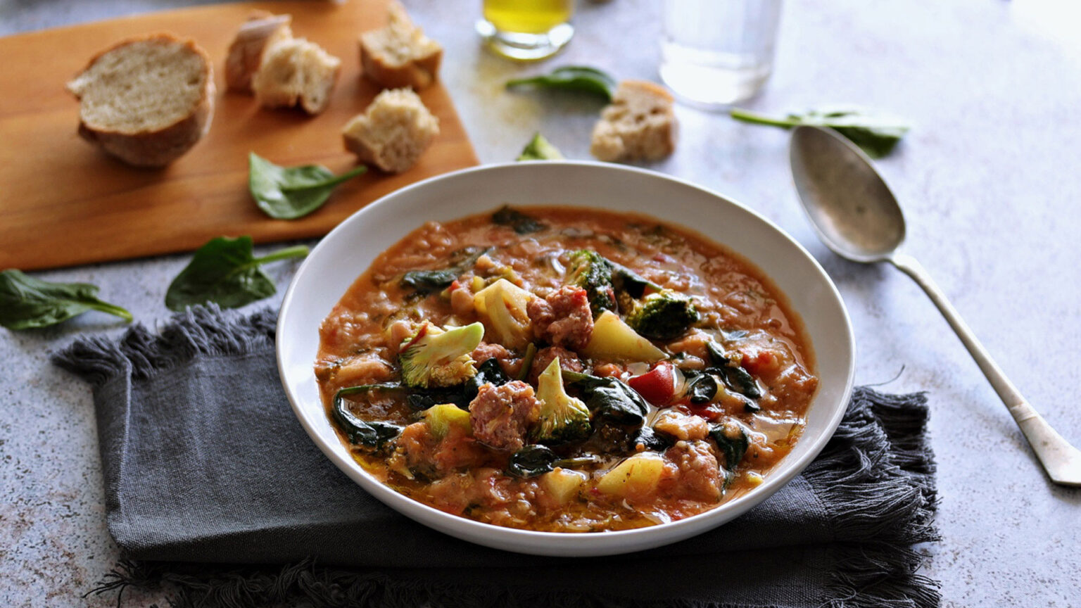 Pancotto sa svježim kobasicama