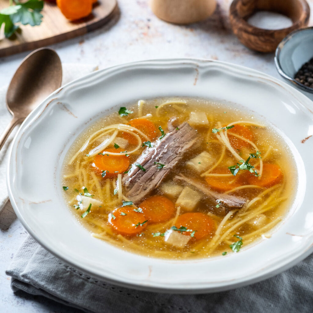 Domaća goveđa juha